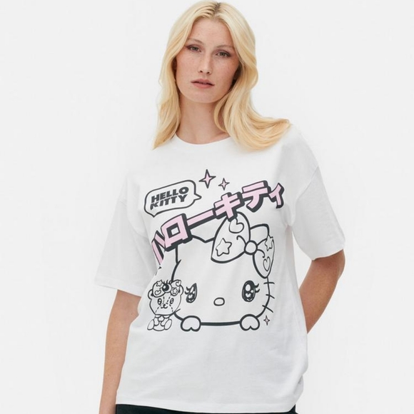 Hello Kitty | Tops | Hello Kitty Graphic Tshirt | Poshmark